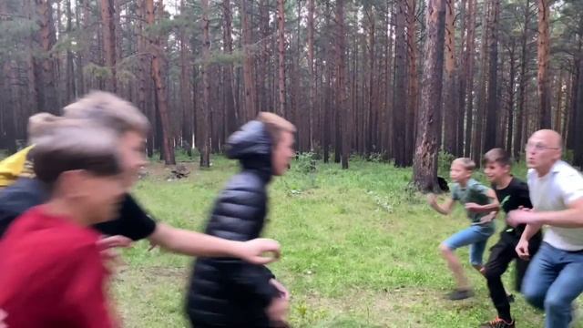 Здорова , мужская дружба не зависит от возраста   Sunsay