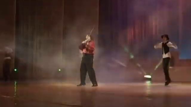 Скрипач-виртуоз Вардан Маркос - Хава-нагила