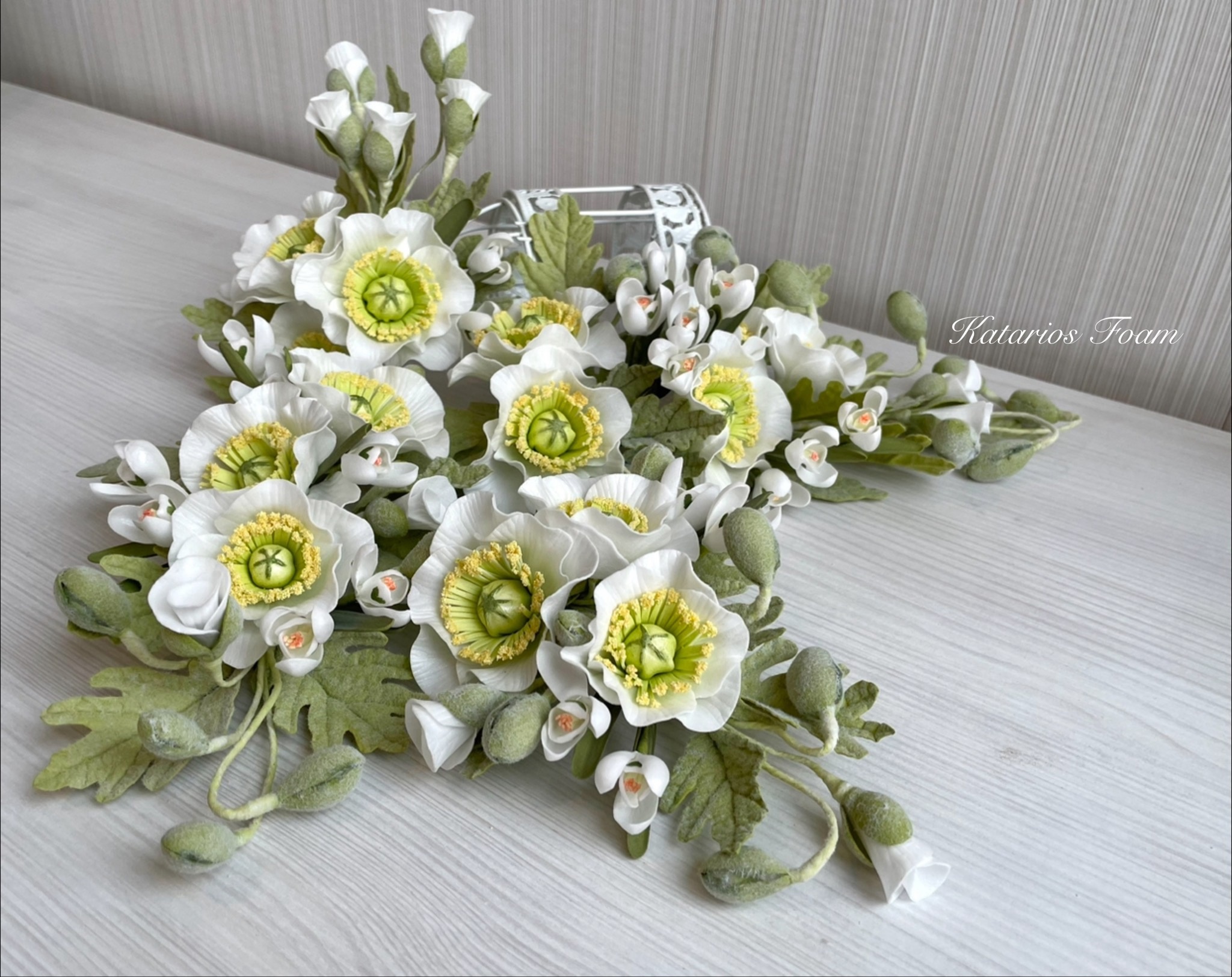 Подснежники и белые маки из фоамирана/ Snowdrops and white poppies from foamiran