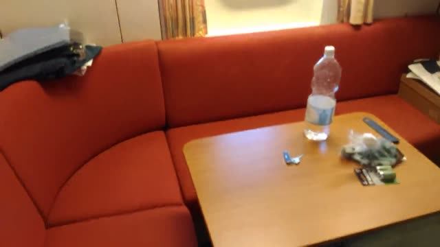 Каюта штурмана на контейнеровозе.