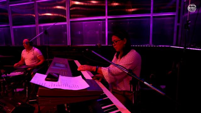 08 Краеугольный Камень - Люблю