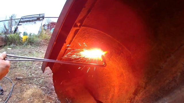 делаем трубу на пруд, смешные моменты!!