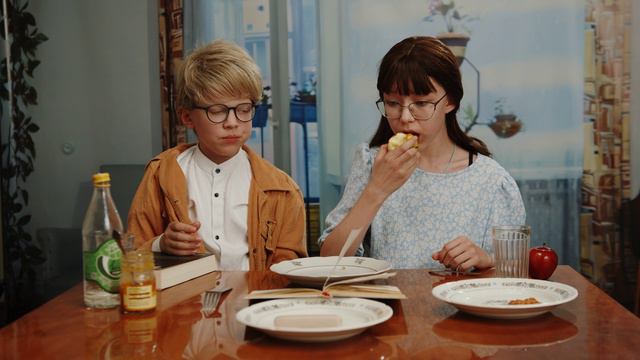 Софья Янсубаева и Рома Кривых