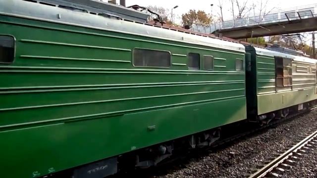Электровоз ВЛ10К-1506 (ТЧЭ-38) следует резервом.