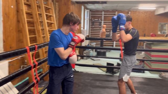 КМС ПРОТИВ НОВИЧКА / СВОДИЛ В ШКОЛУ БОКСА / СПБ БОКСЕР / ТЕХНИКА ПРОТИВ УЛИЦЫ НАШЕ ДЕЛО СУШИСТ