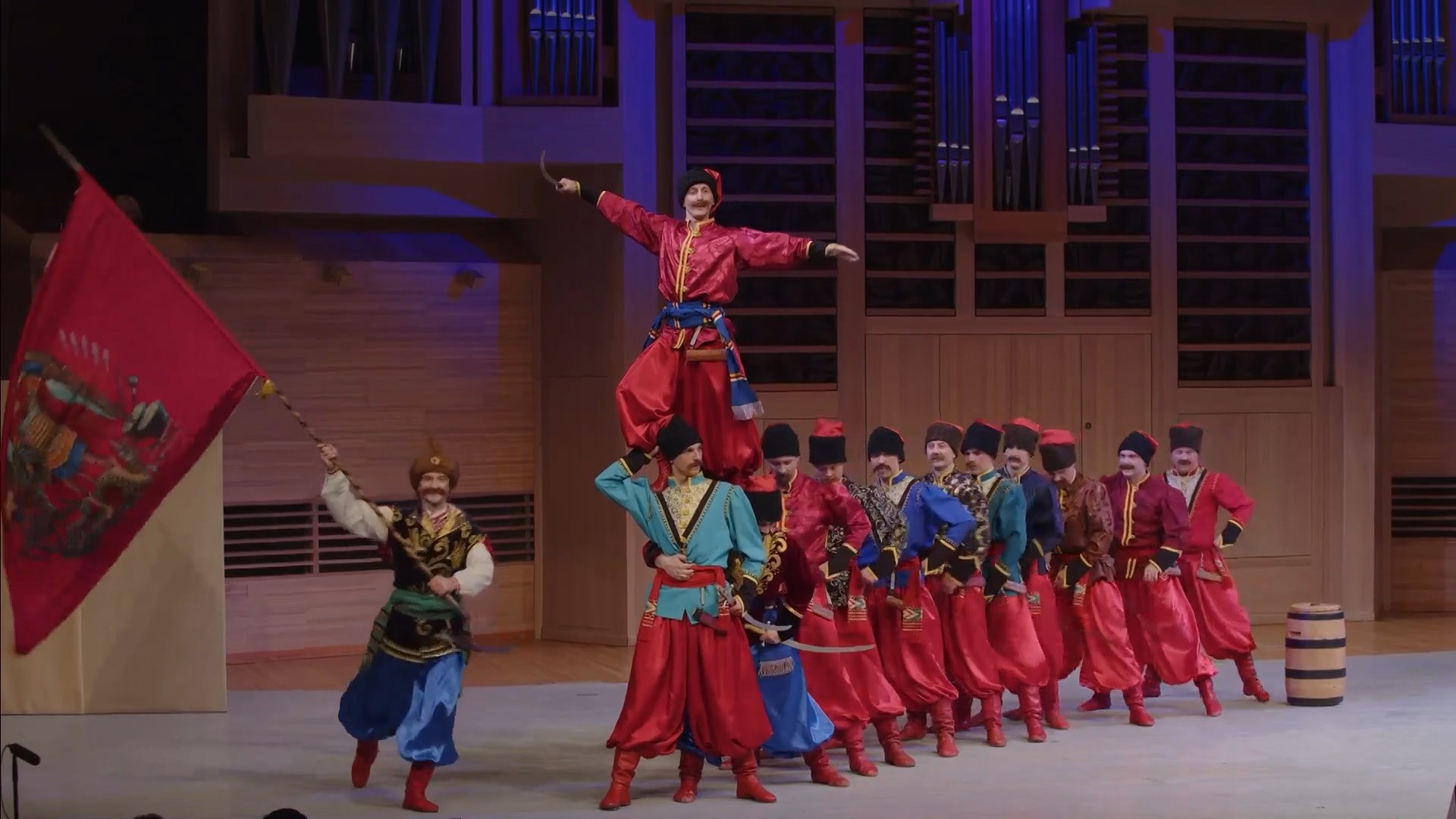 Донской казачий пляс, ансамбль "Донбас". Don Cossack dance, ensemble "Donbas".