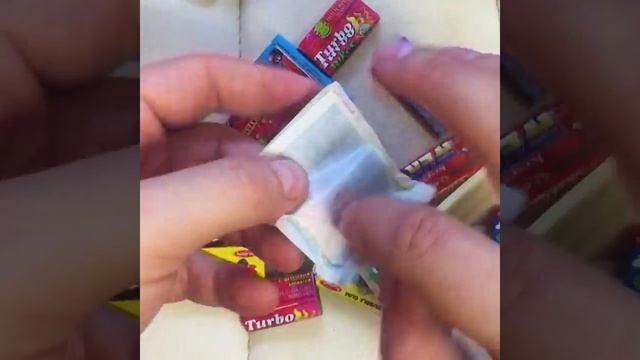 Разворачиваем Жевательную резинку Turbo Kent  жвачка из 90х  Жвачка Турбо