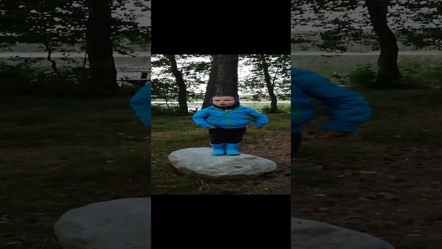 В лесу отдохнув, уходить не спеши!