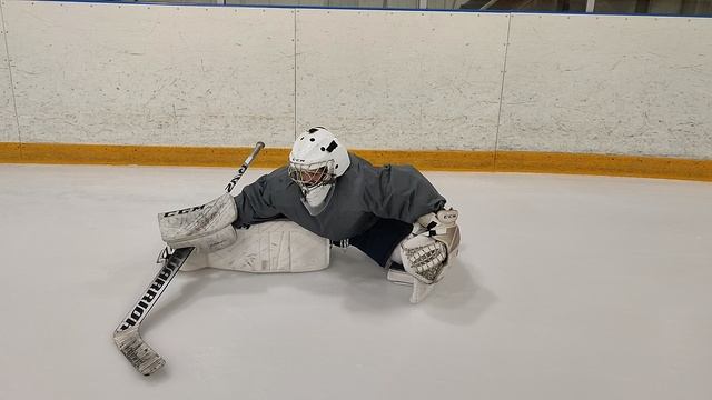 Растяжка в выпаде, тянуться блином к коньку