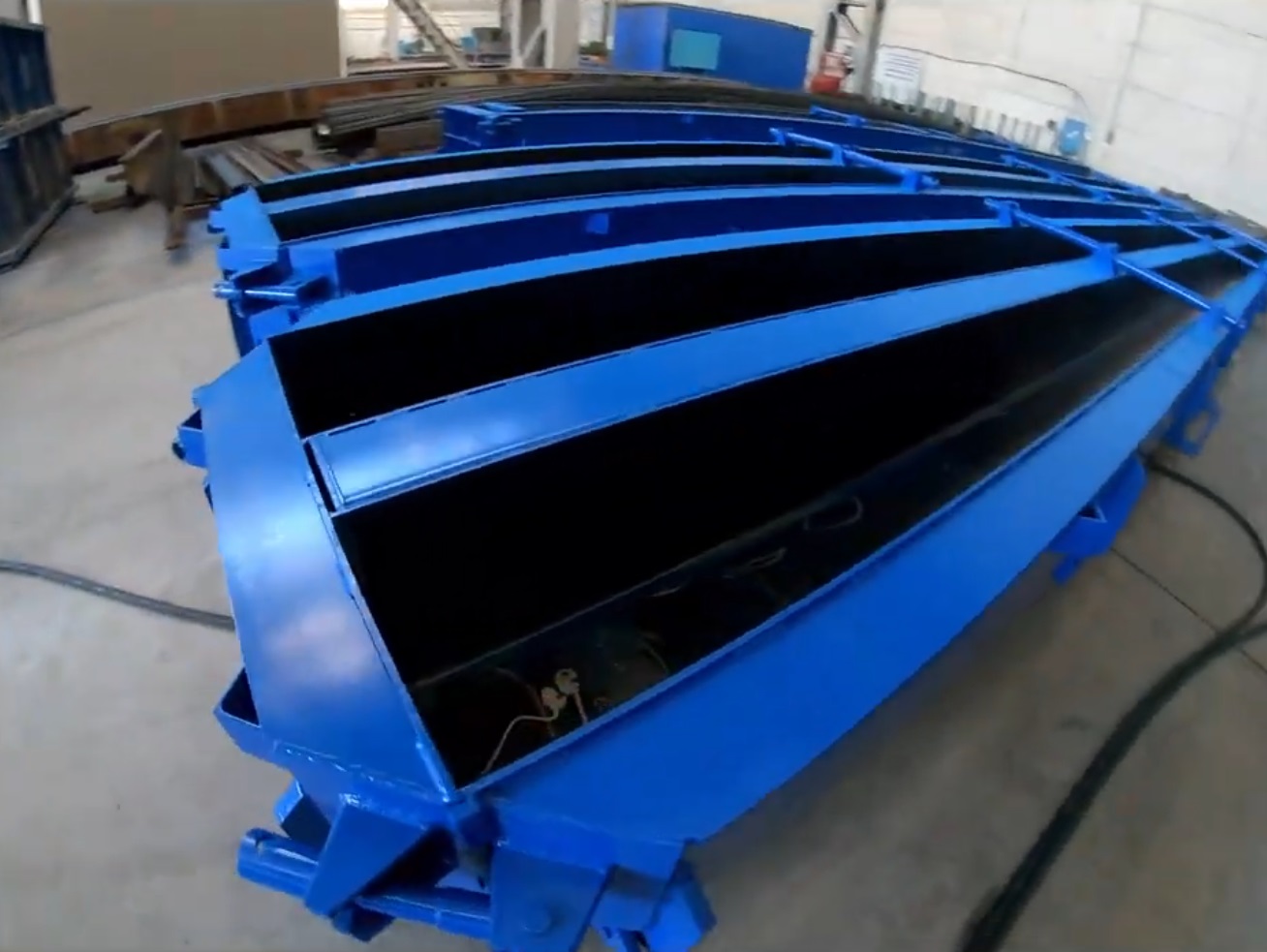 Отгрузка металлоформ для производства свай