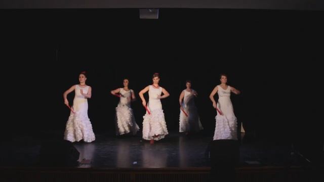 Алегриас с веерами