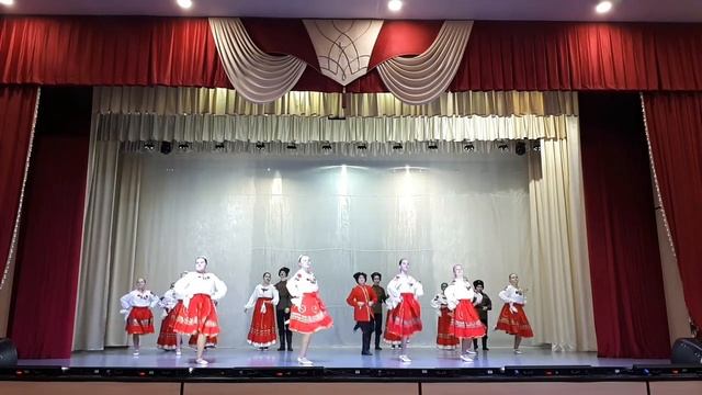 ''Кузя едет на коне'' русская народная песня.