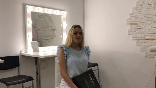 Ученица Окулина:в 16 лет решила стать Бровистом. Почему было страшно учиться, а потом все получи.mp4