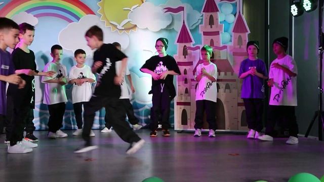 2023 05 Концерт Детство цвета лета - 1 классы КП