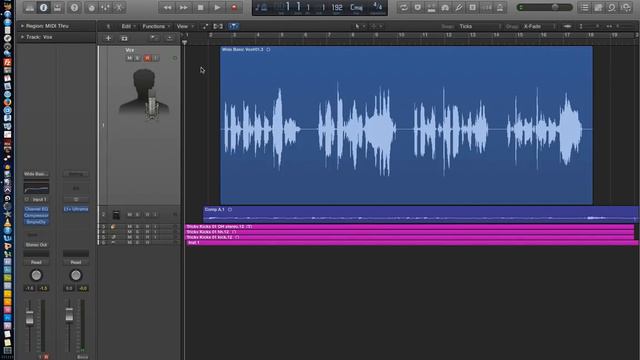 Logic Pro X - Video Tutorial 05 - Quick Punch, Punching In Vocals