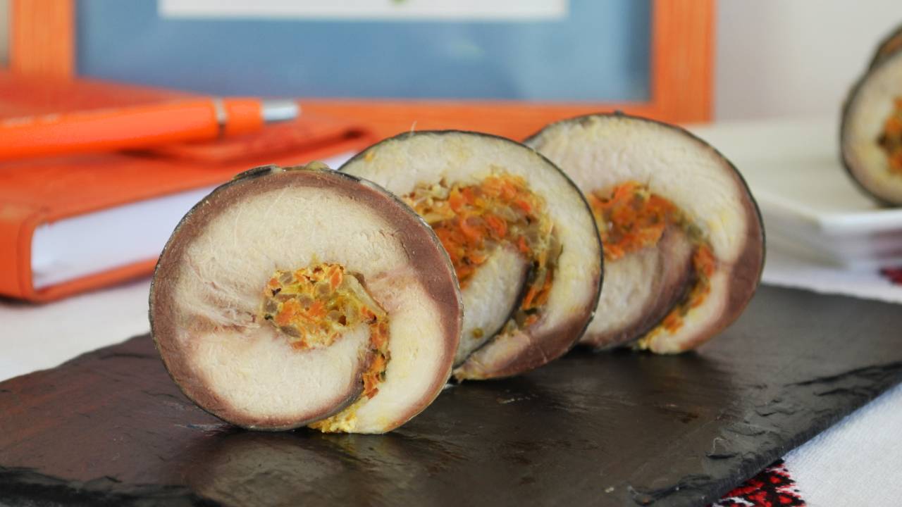 Рулет из скумбрии с желатином — рецепт вкусной рыбной закуски
