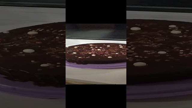 Тортики на день рождения мне и мужу.