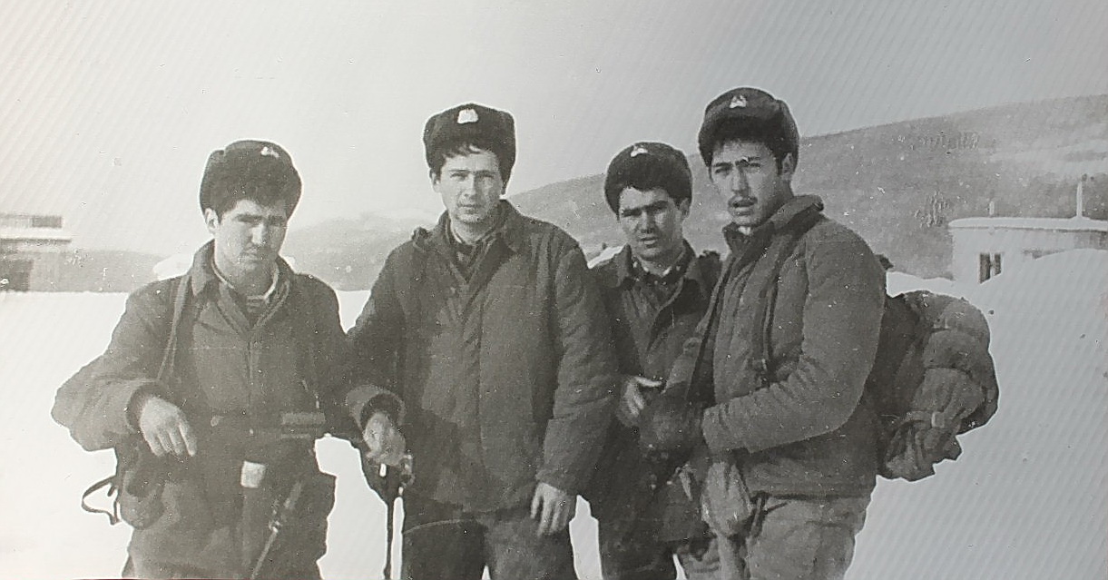 НИКТО КРОМЕ НАС. 21 ОДШБр посвящается.