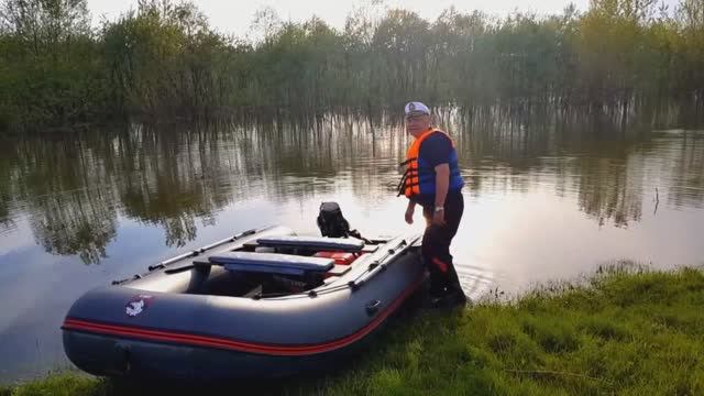 Лодка  HUNTER 360А с мотором MERCURY 9.9 / Первый спуск лодки на воду