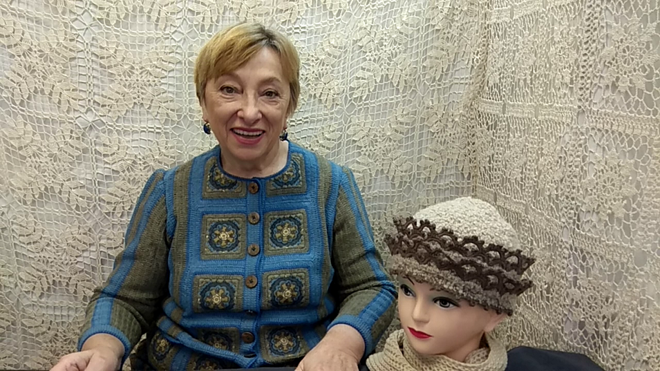 Шапочка "Греческая". Мастер-класс по вязанию крючком от О. С. Литвиной.