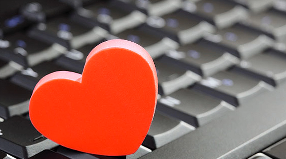 Видео поздравление с Днём рождения мужу и папе | Тёплый семейный видео подарок