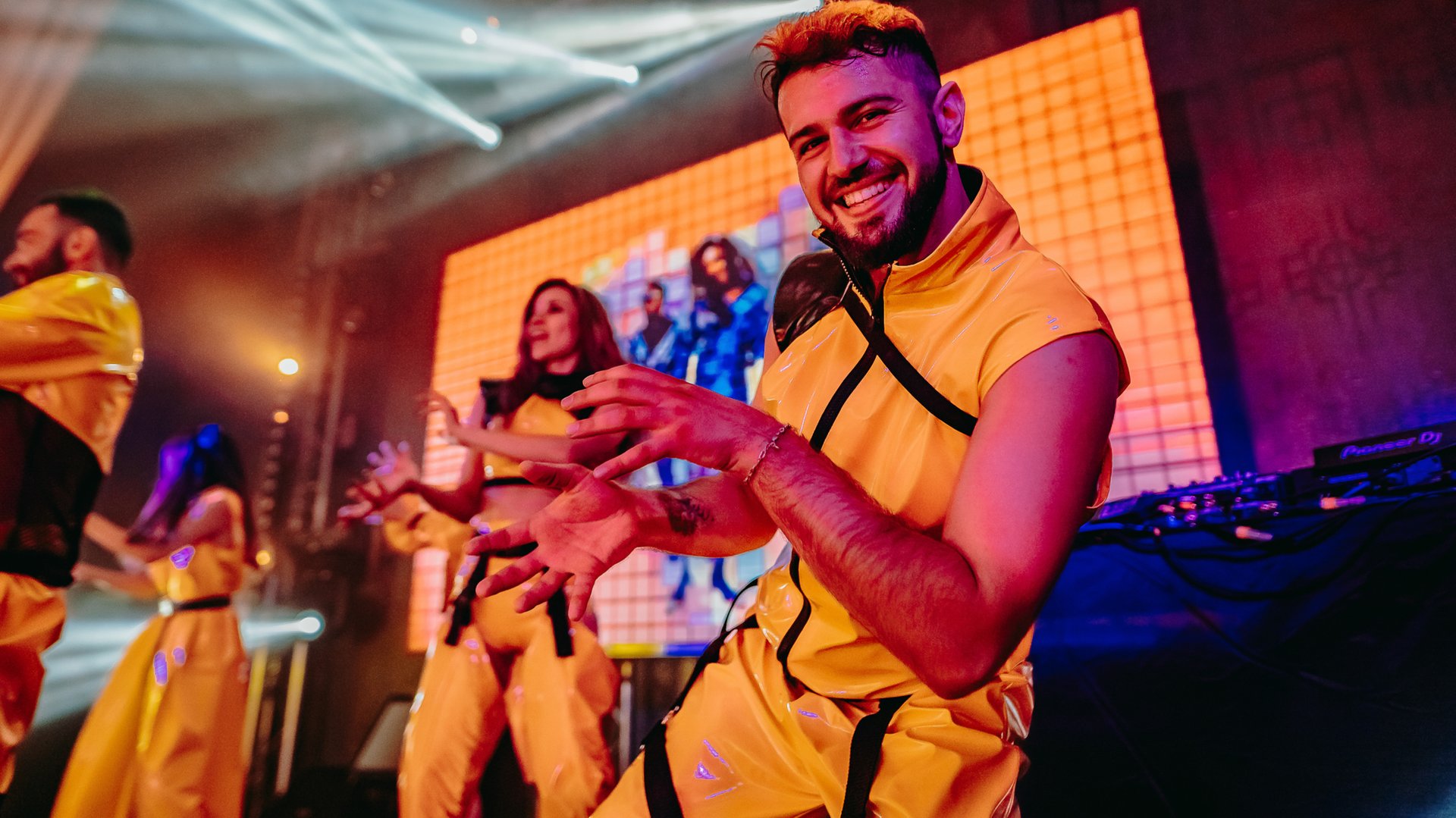 МАСТЕР-КЛАСС ПО ТАНЦАМ - Танцевальный флешмоб - Шоу-балет Z-DANCE