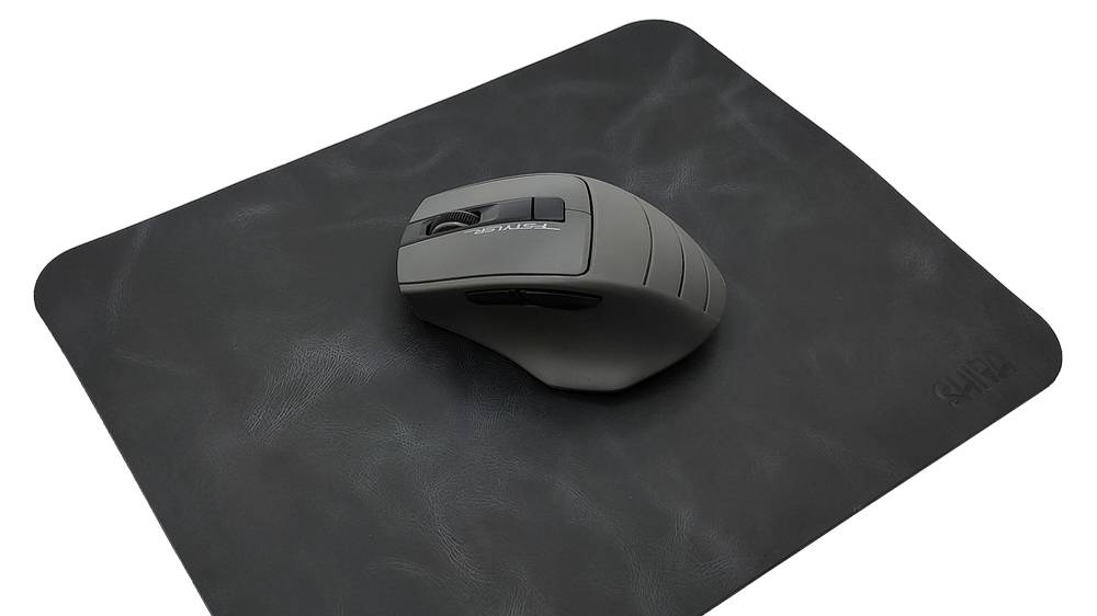 MBN-PAD-BK. Игровой коврик для мыши и рабочего стола. Натуральная кожа. Черный