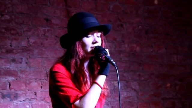 Стефания Данилова - стихи - я тебе бутерброды склепаю с сыром -