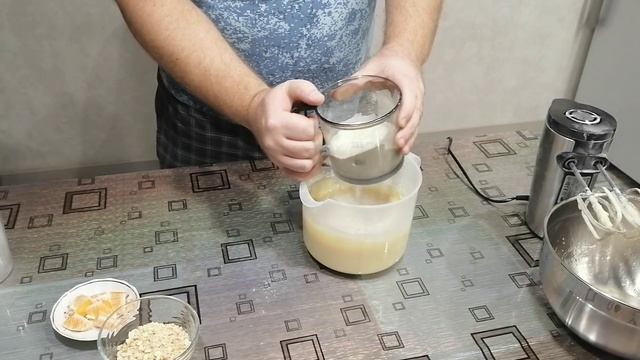 Супер маффины(кексы) с изюмом, мандарином и ореховой крошкой.