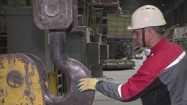 Юбилей в лицах. Слесарь ремонтно-механического управления ОЭМК Николай Николаев