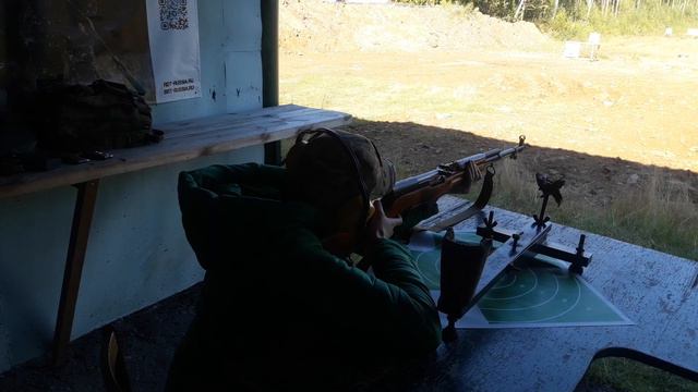 Девушка и СКС