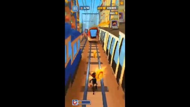 мои родители завели двух попугайчиков