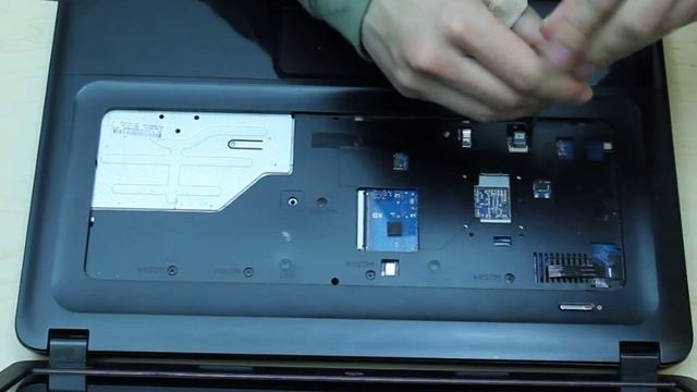 Полная разборка ноутбука. Как снять с ноутбука комплектующие запчасти