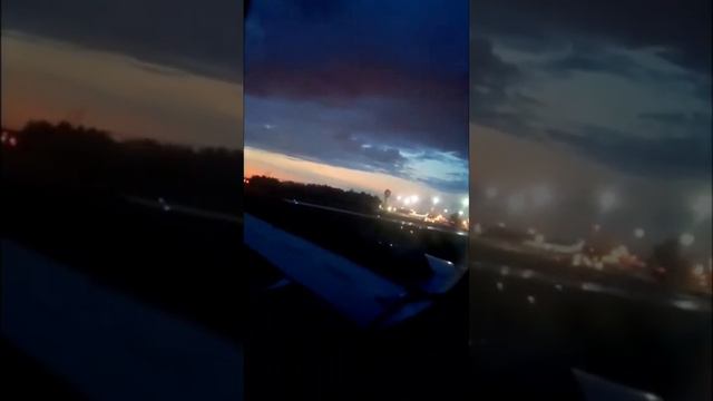 Посадка самолета. Александра Миркушова