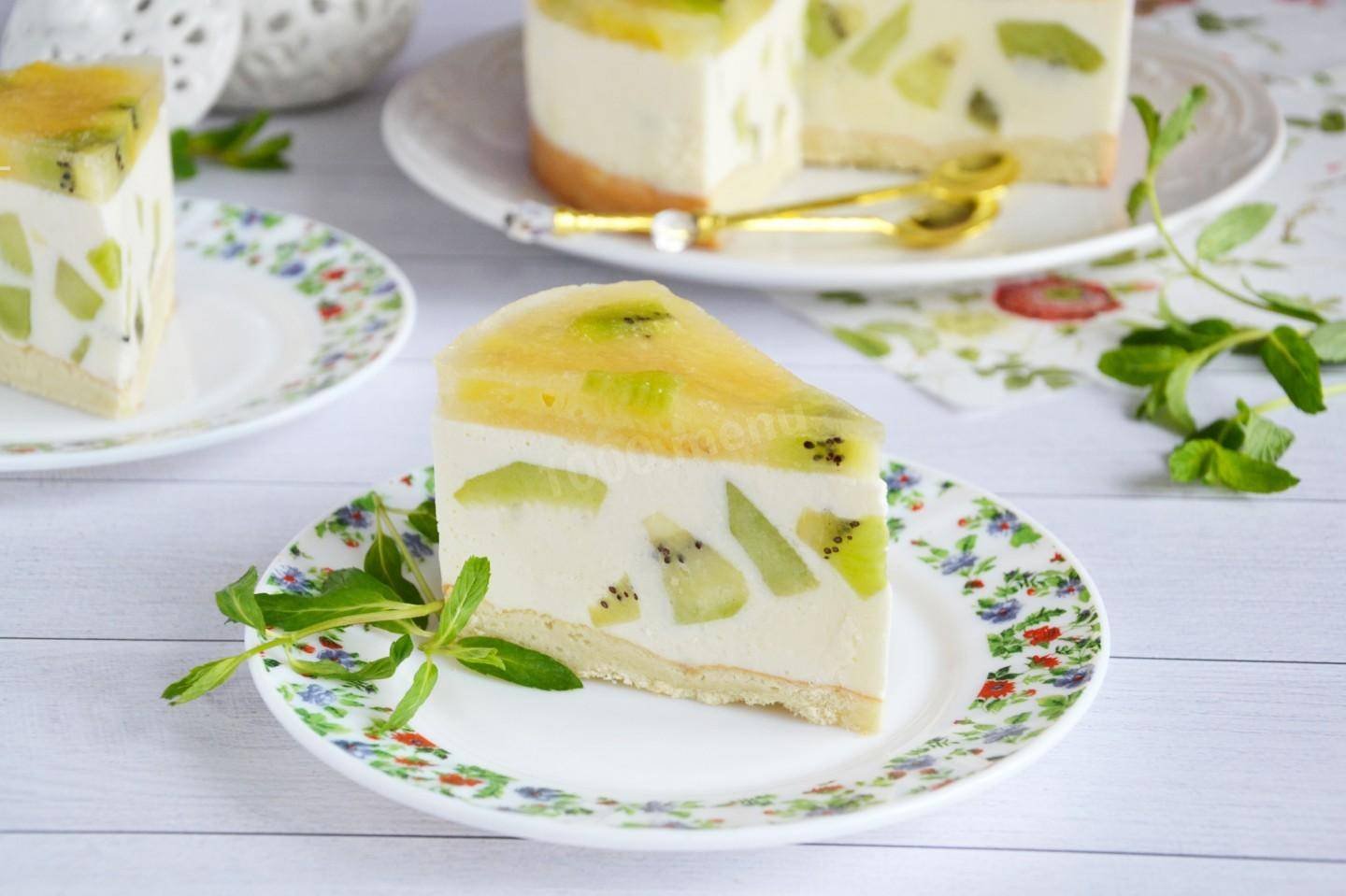 Нужны фрукты и йогурт, чтобы приготовить этот вкусный десерт. ACMP.