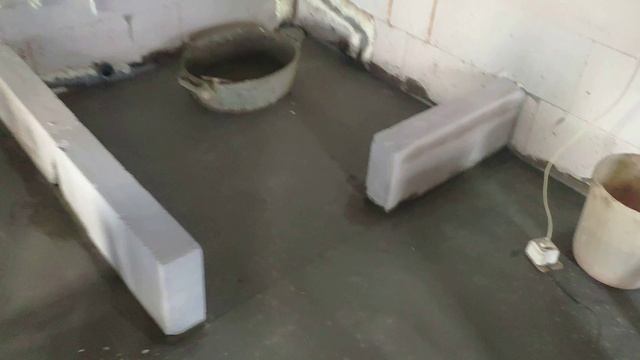 Гараж мечты. Перегородка из газоблока для туалета