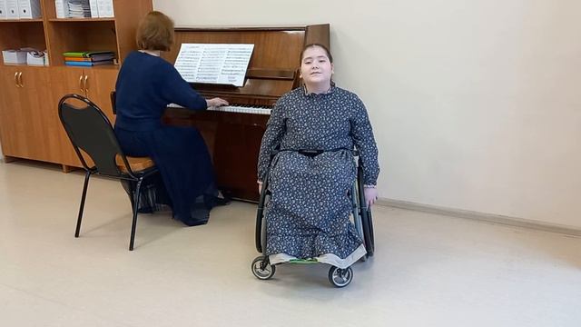 "Волшебный цветок" (Муз.: Ю. Чичкова, Сл.: М. Пляцковского), Исполняет: Бадретдинова Дарина, 10 лет