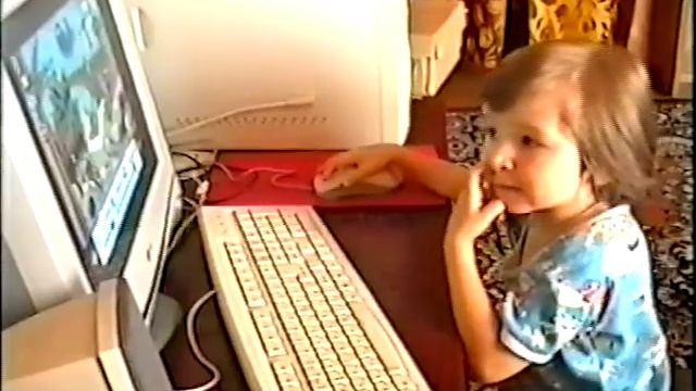 2004_08_06 Даша в августе