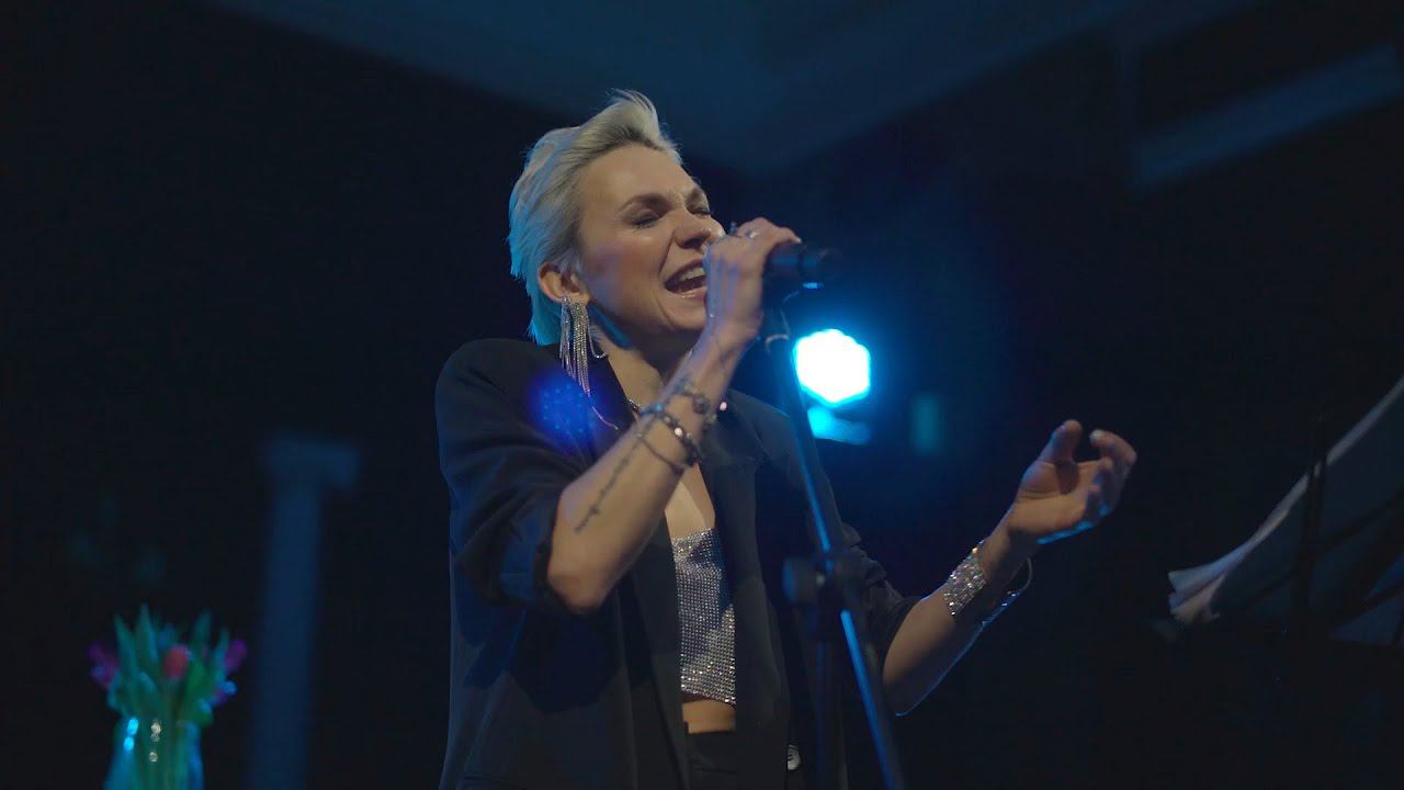 Петербургское лето #zimaстихи