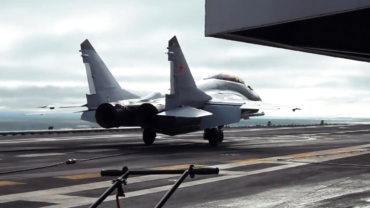 МиГ-29К. Взлёт и посадка на ТАВКР “Адмирал Кузнецов”