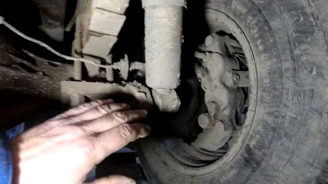 Замена амортизаторов УАЗ на  ГАЗ..mp4