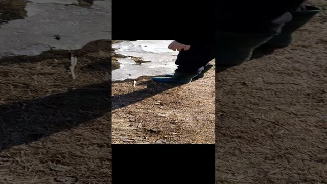 раскалываем лёд в деревне часть 2