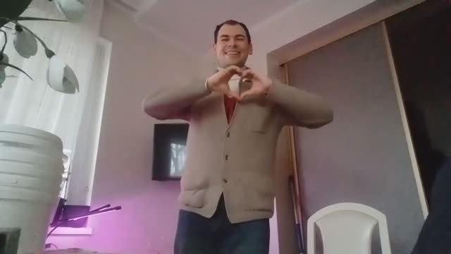 Команда КВН "Кому фисташки?" из КФУ поздравляет женщин с 8 марта 2024 - Песня Take Me to Your Heart