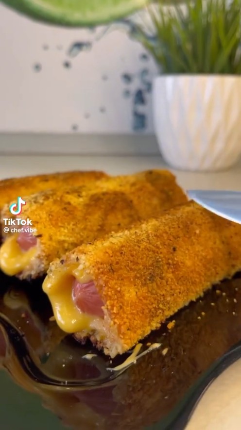 Сосиски в тесте.mp4