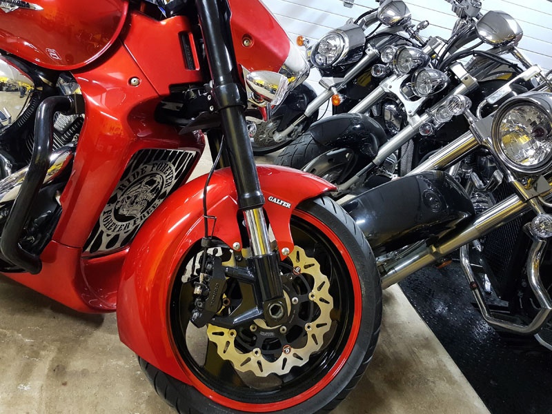 Как самостоятельно подготовить мотоцикл к сезонному зимнему хранению и избежать ошибок...