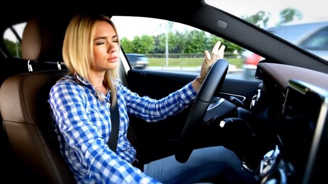 MERCEDES GLA 250 4MATIC Тест-драйв в программе Москва рулит