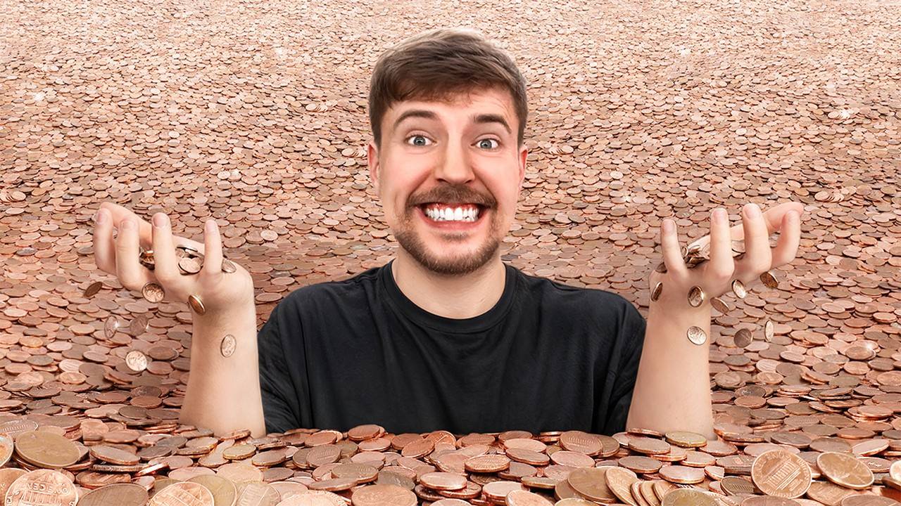 Наполнил Задний Двор Друга Миллионами Монет I MrBeast