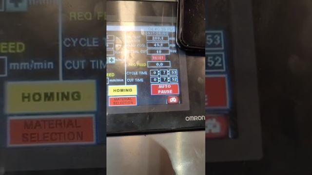 ленточнопильный станок  Geller 520 для резки пакетов труб