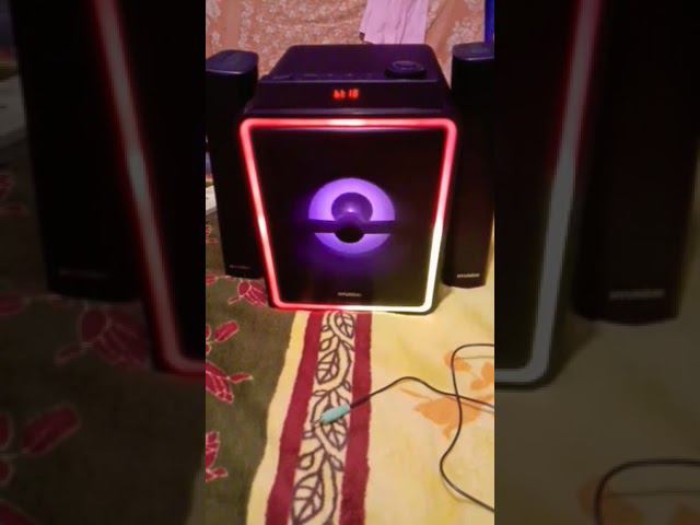 Микросистема Hyundai H-HA600 черный 80Вт