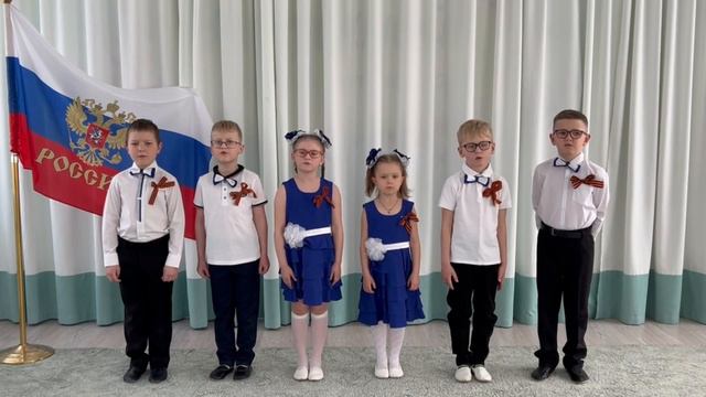 Воспитанники группы №8. Песня "Петербургский вальс".